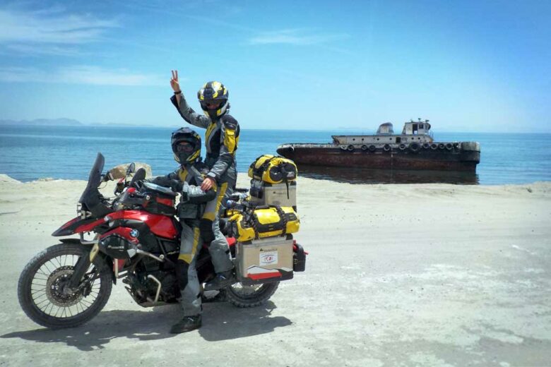 Motorcycle Riding Tips for pillion/Passenger By RyderPlanet