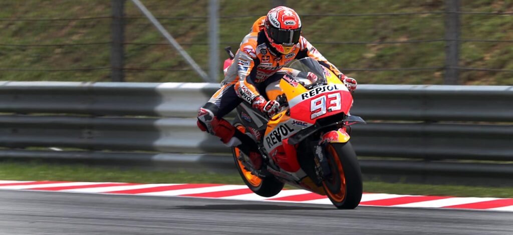 A Beginner’s Guide to Motorcycle Track Days | RyderPlanet