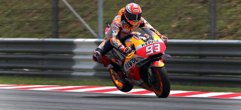 A Beginner’s Guide to Motorcycle Track Days | RyderPlanet