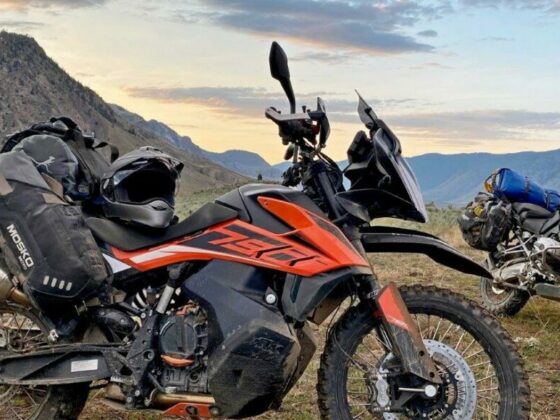 How to Wash Motorcycle Gears & Motorcycle | RyderPlanet